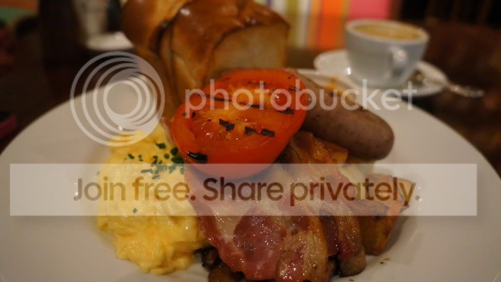 Wild Honey, Scotts Square – Levin